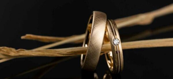 So gestaltet ihr eure perfekten Eheringe